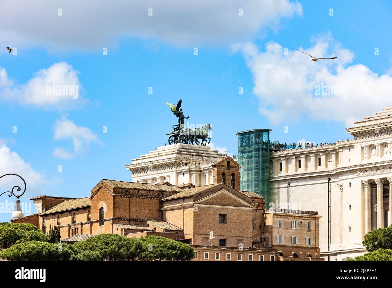 Roman chariot on top of the Altare della Patria monument in Rome, Italy ...
