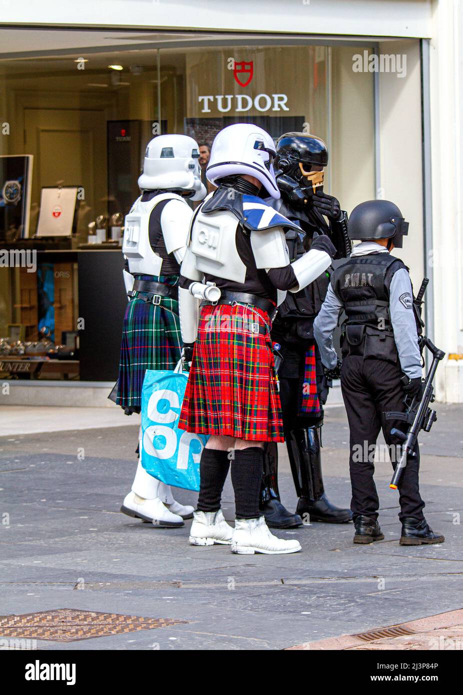 Dundee, Tayside, Scotland, UK. 9th Apr, 2022. COSPLAY, gaming, and ...