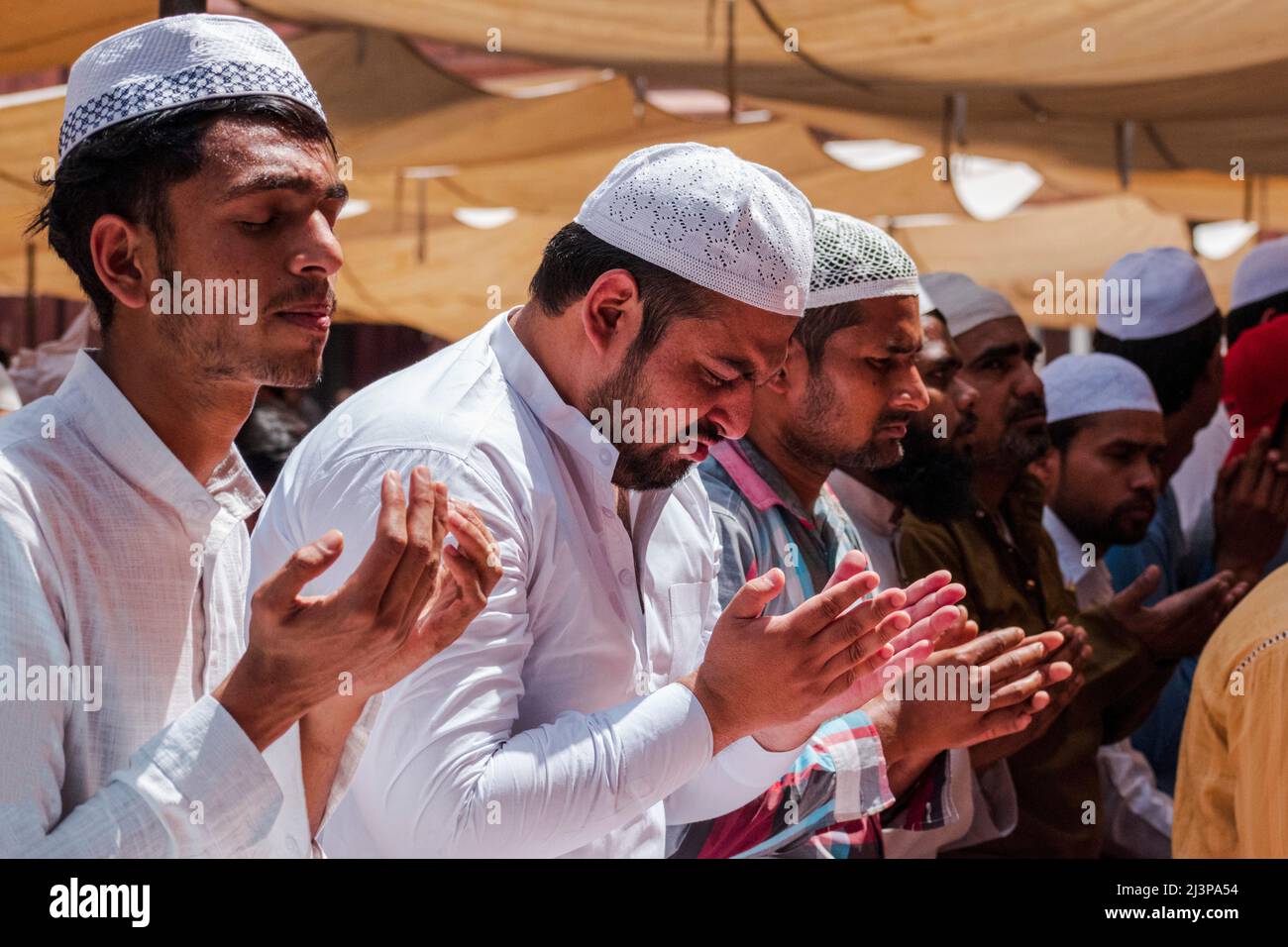Making dua hi-res stock photography and images - Alamy