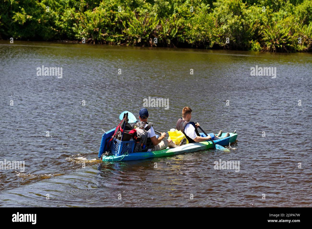 Father son paddling hi-res stock photography and images - Alamy