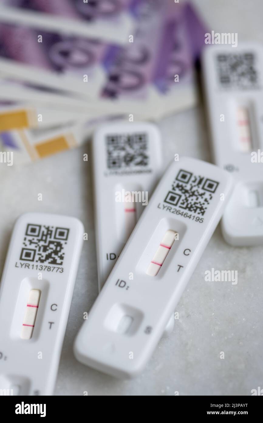 Positive lateral flow test uk hi-res stock photography and images - Alamy