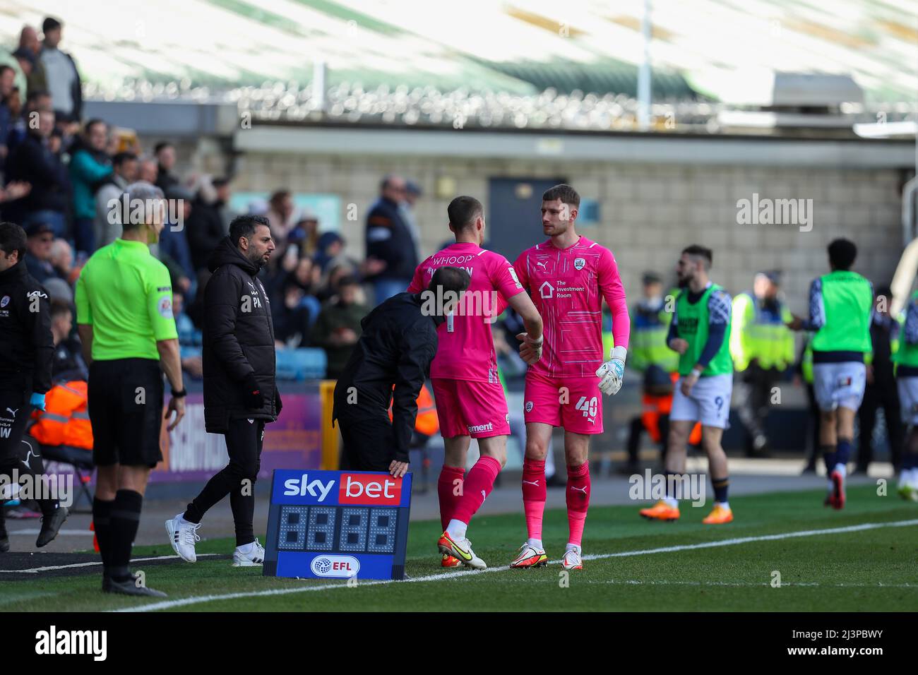 Brad collins barnsley hi-res stock photography and images - Alamy