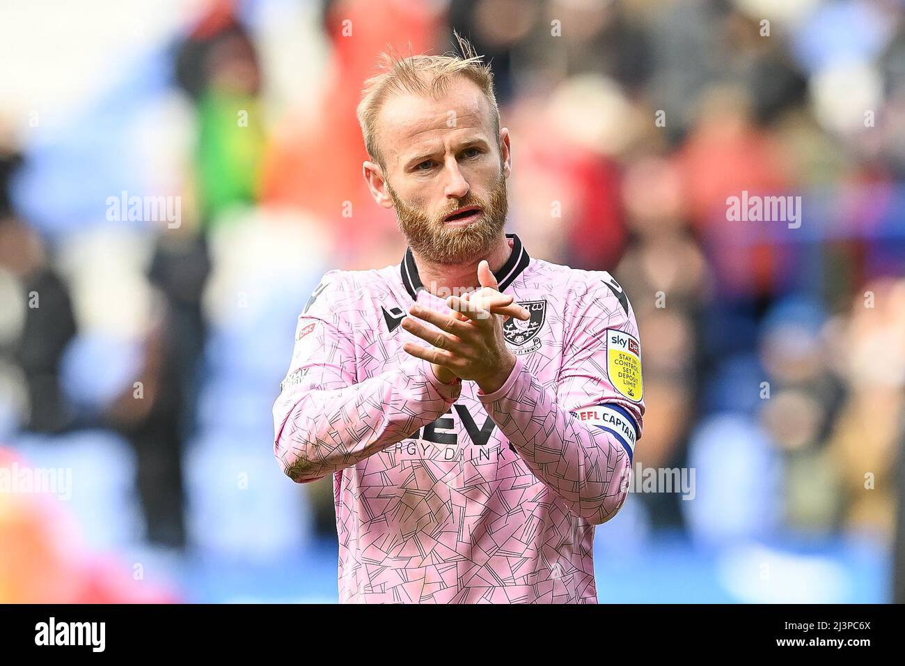 Barry Bannan #10 of Sheffield Wednesday applauds the fans at the end of ...