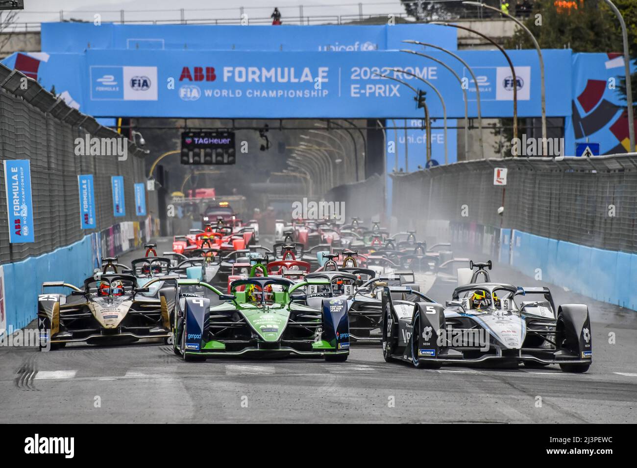 Formula 1 start hi-res stock photography and images - Alamy