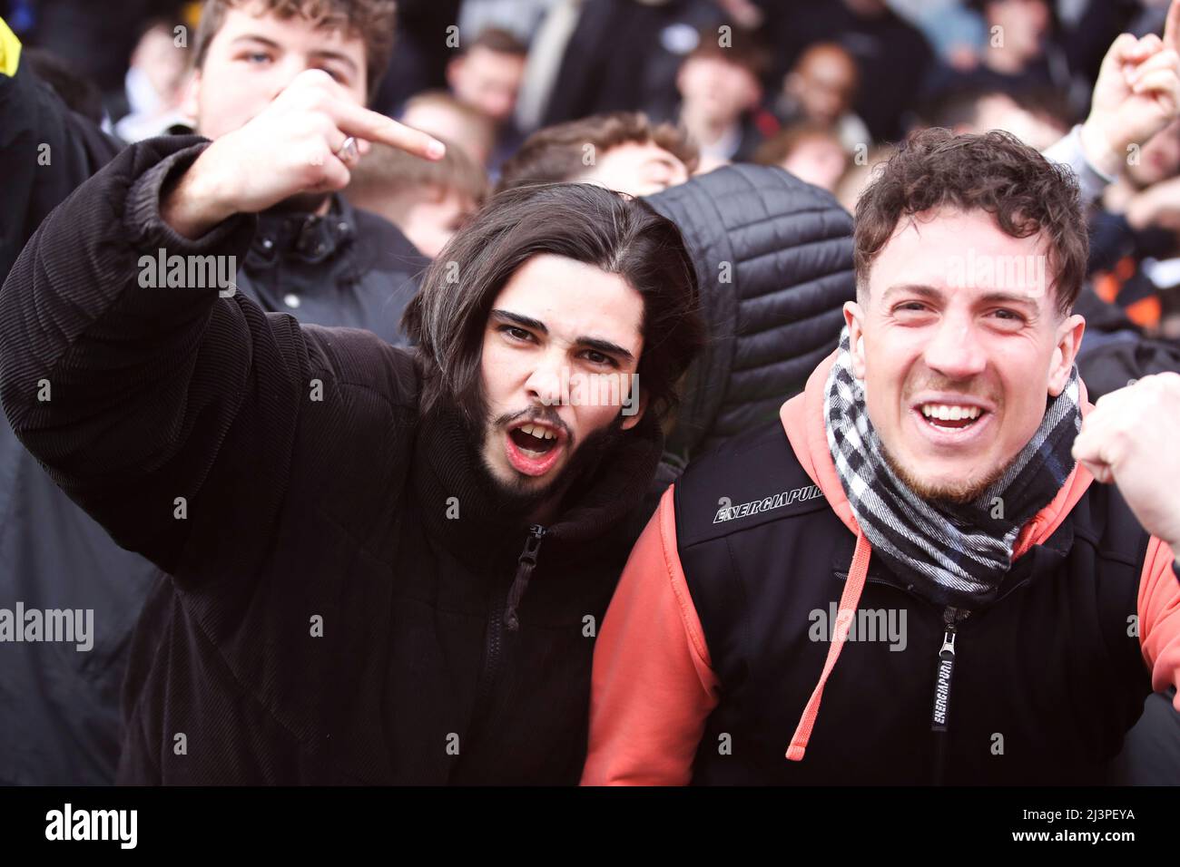 Mk dons fans hi-res stock photography and images - Alamy