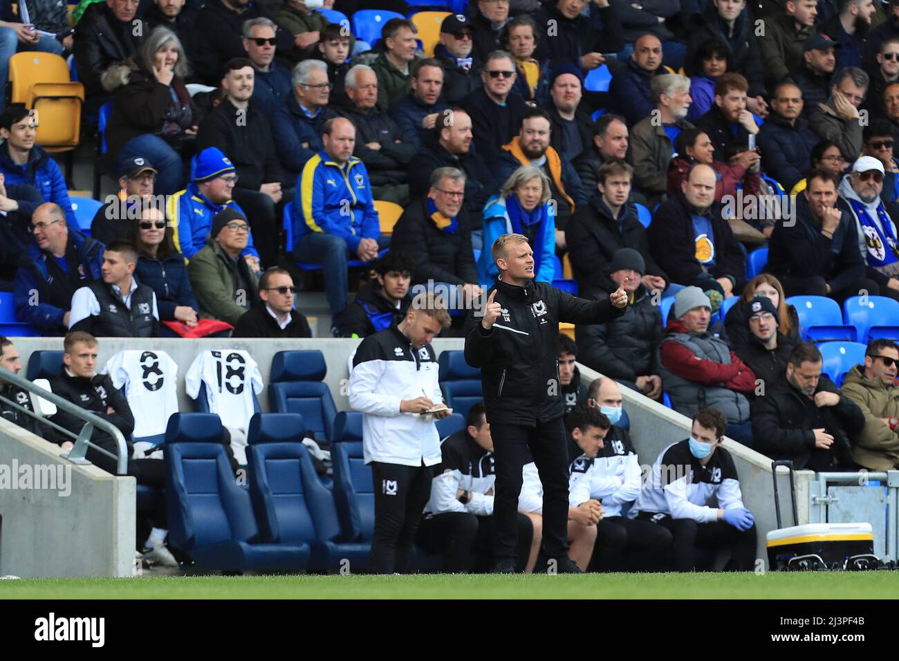 Football liam manning hi-res stock photography and images - Alamy