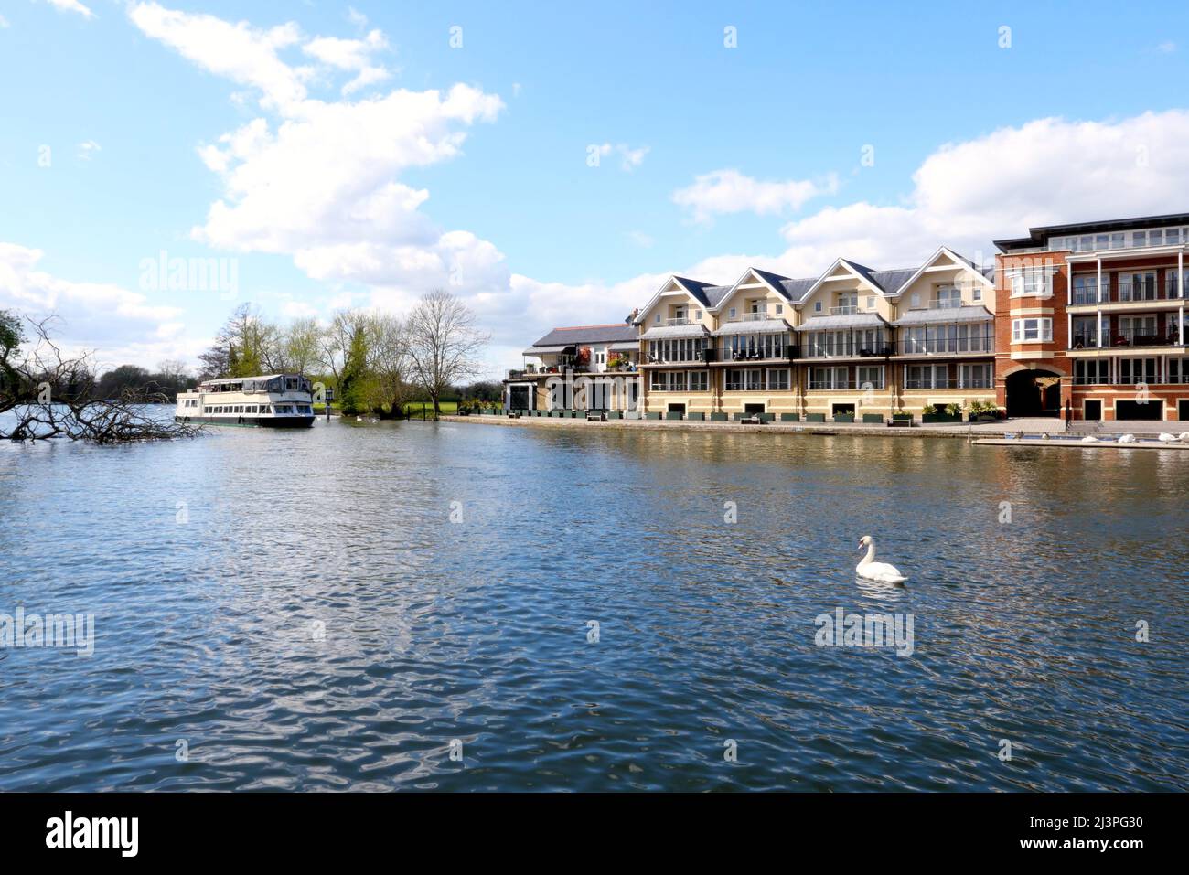 Welcome to maidenhead hi-res stock photography and images - Alamy