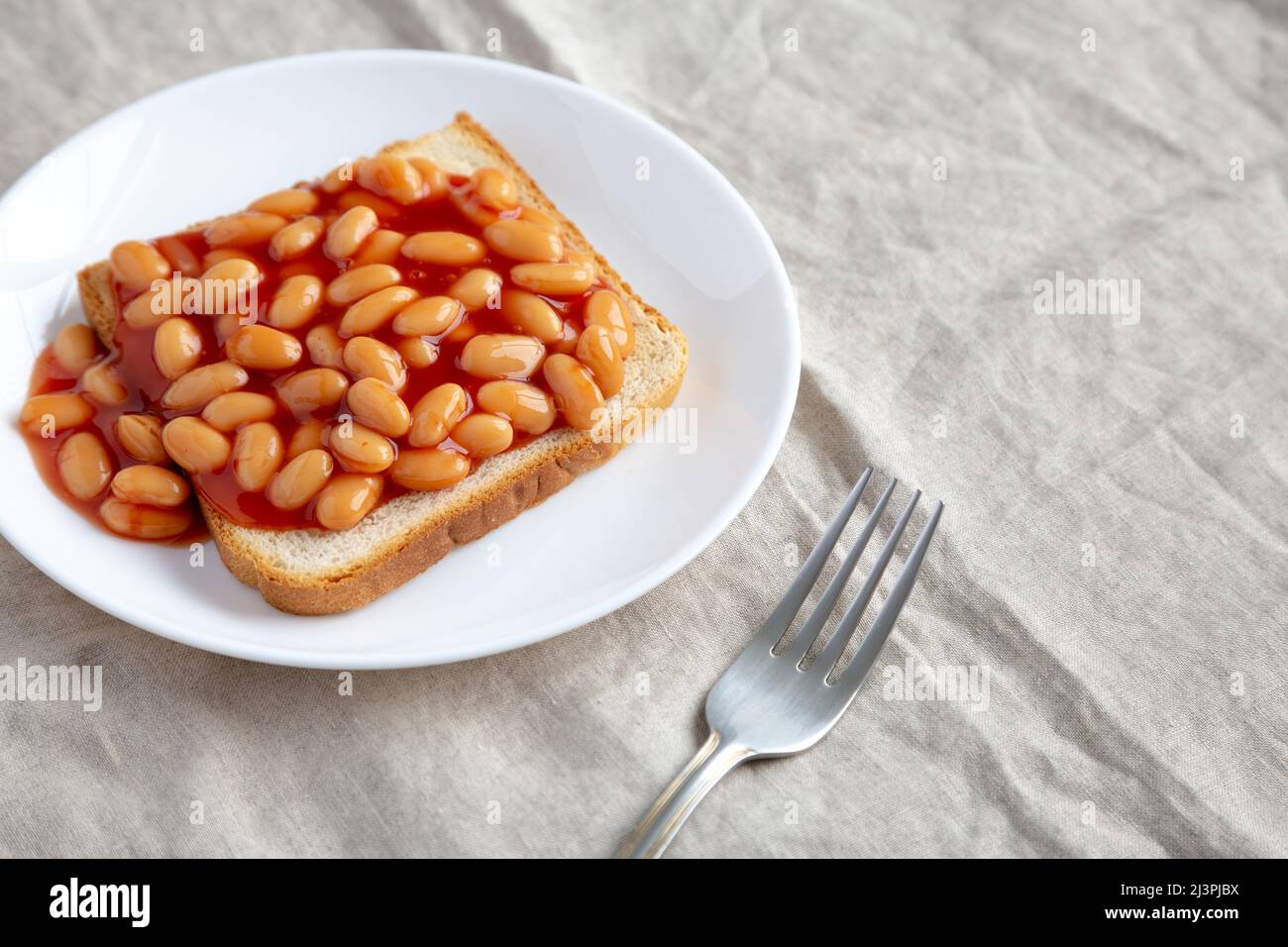 English beans on toast hi-res stock photography and images - Alamy