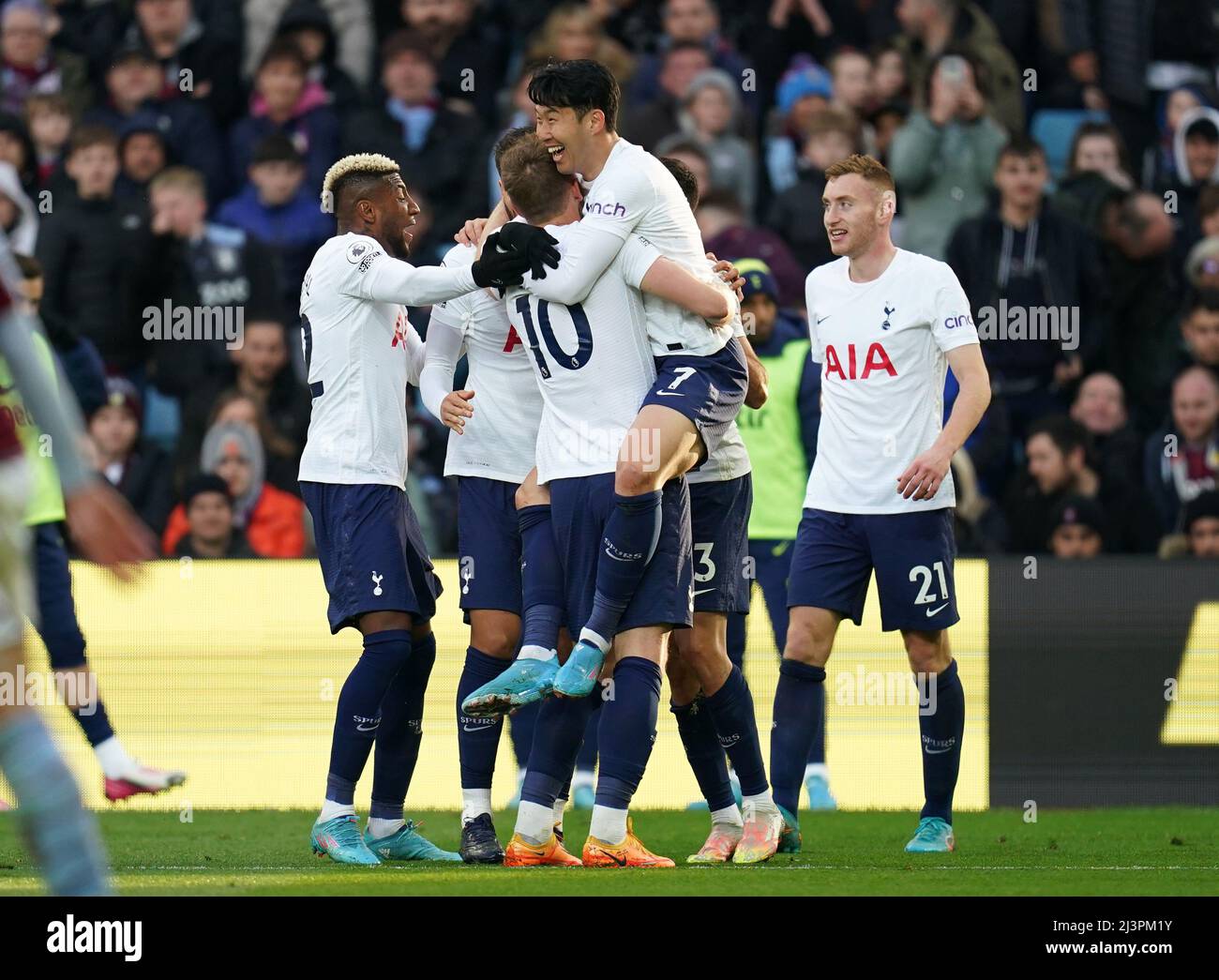 Tottenham Hotspur's Son Heung-min (centre) celebrates with team-mate ...