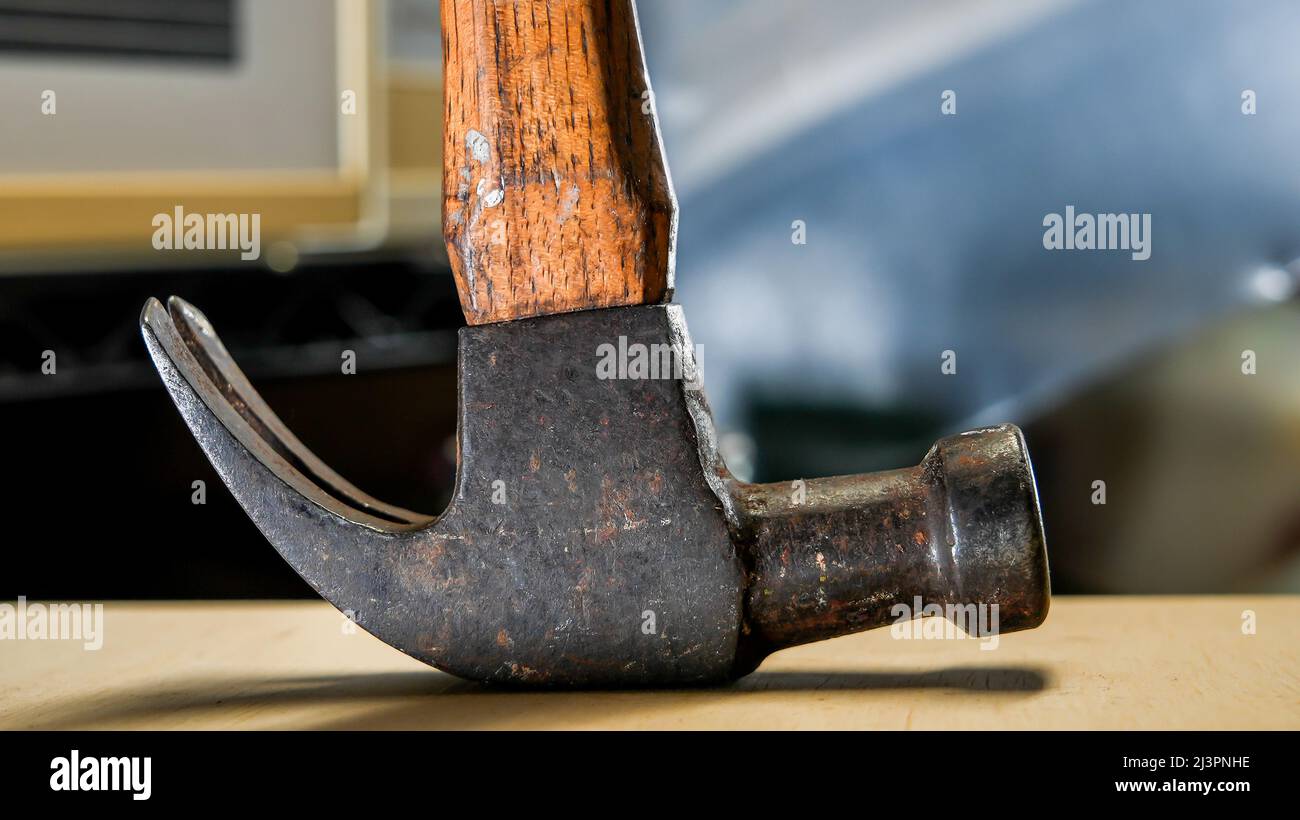 Metal hammer hi-res stock photography and images - Alamy