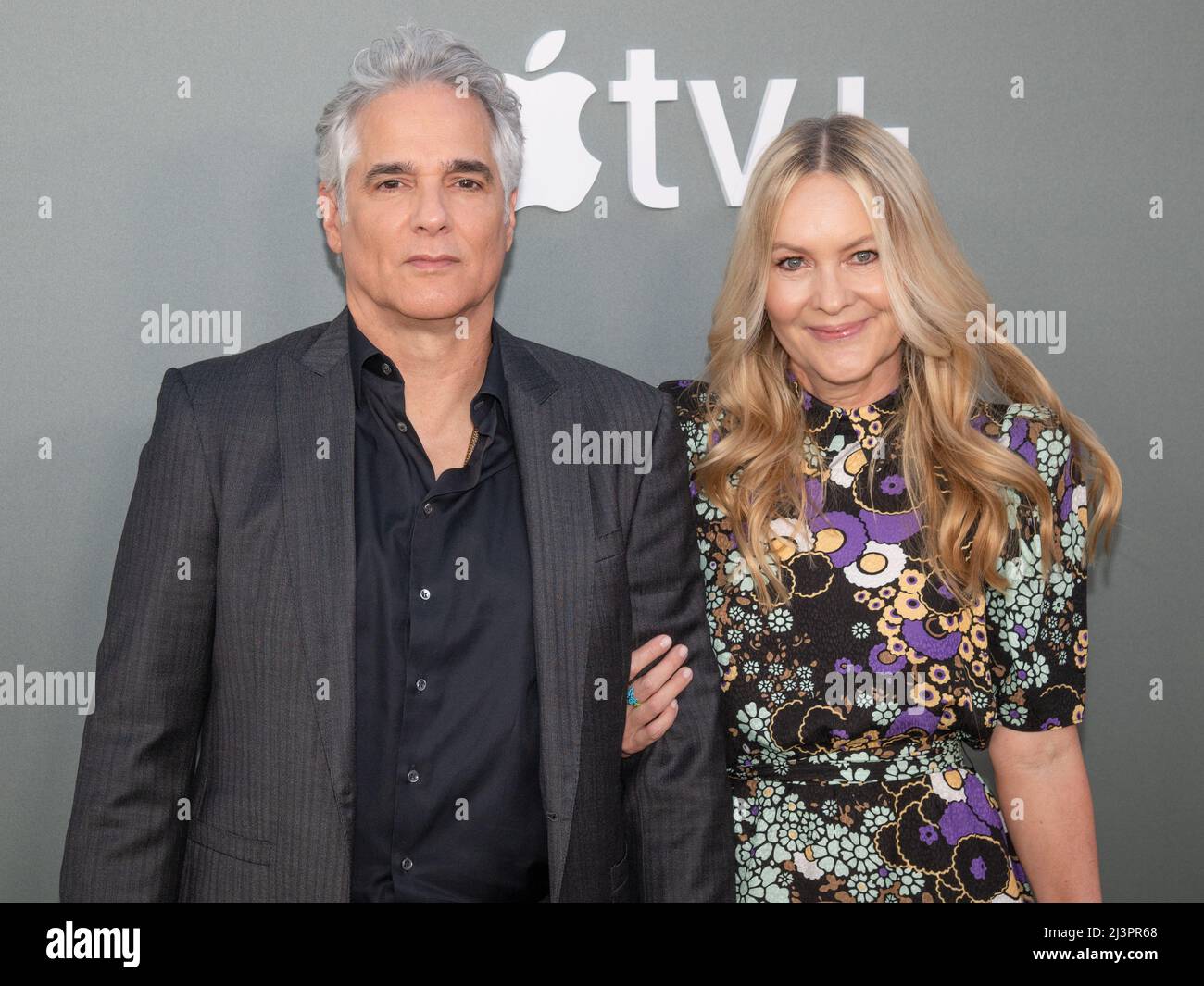 Yul vazquez and linda larkin hi-res stock photography and images - Alamy