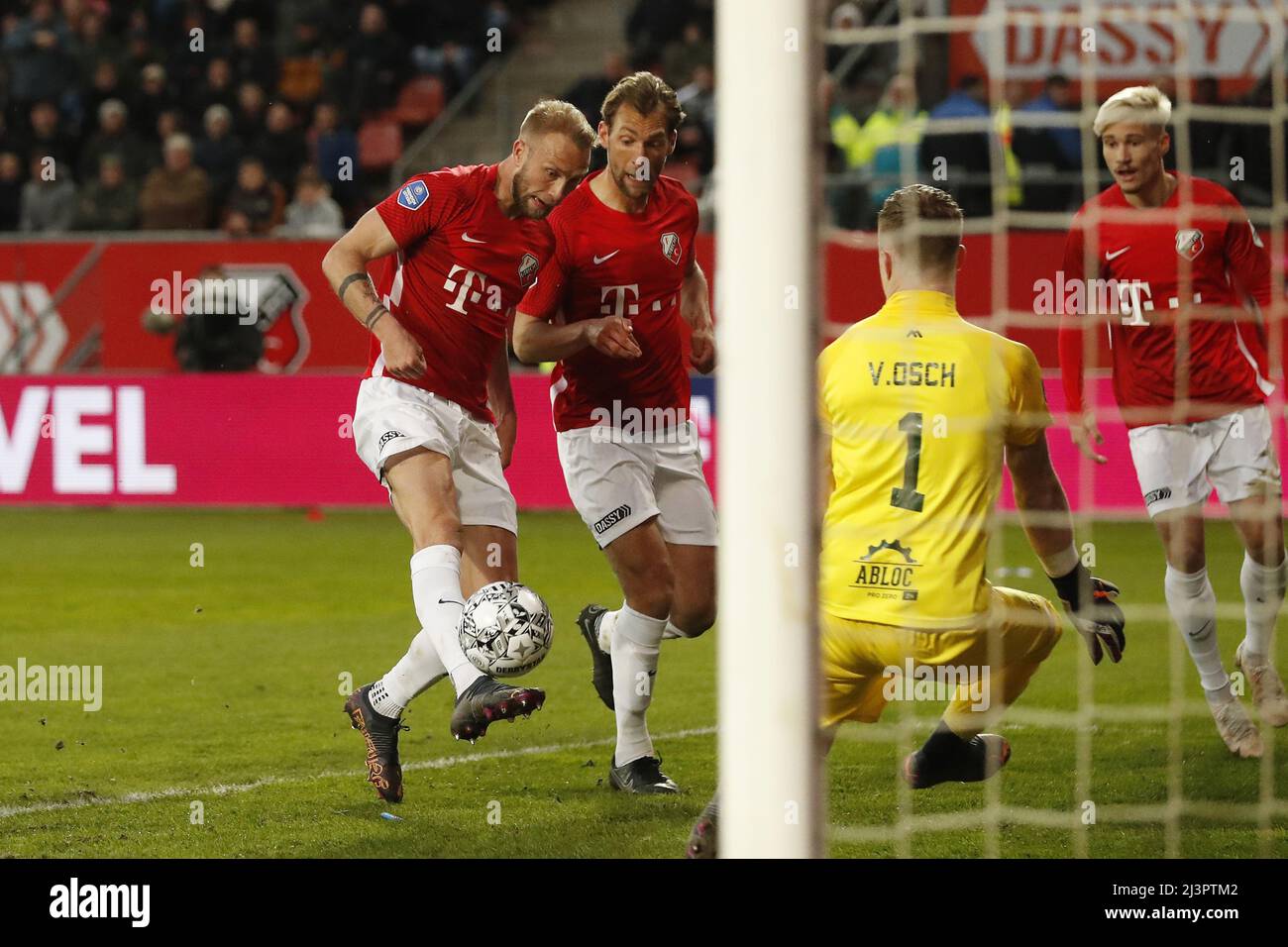 UTRECHT - (lr) Mike van der Hoorn of FC Utrecht, Willem Janssen of FC Utrecht, Fortuna Sittard ...
