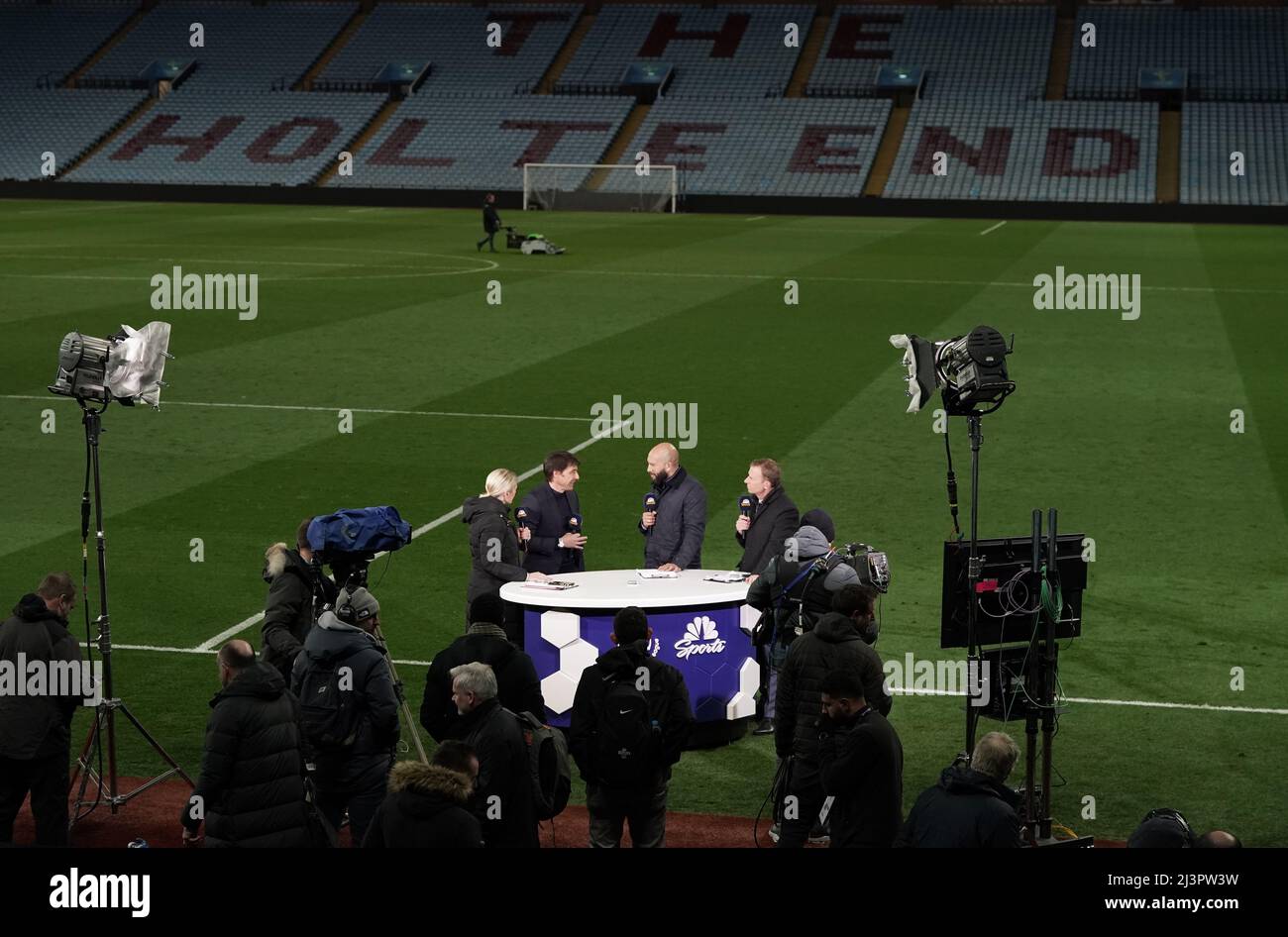 Nbc presenter hi-res stock photography and images - Alamy