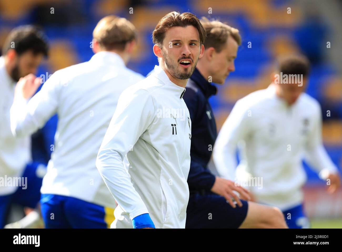 Ethan chislett of afc wimbledon hi-res stock photography and images - Alamy