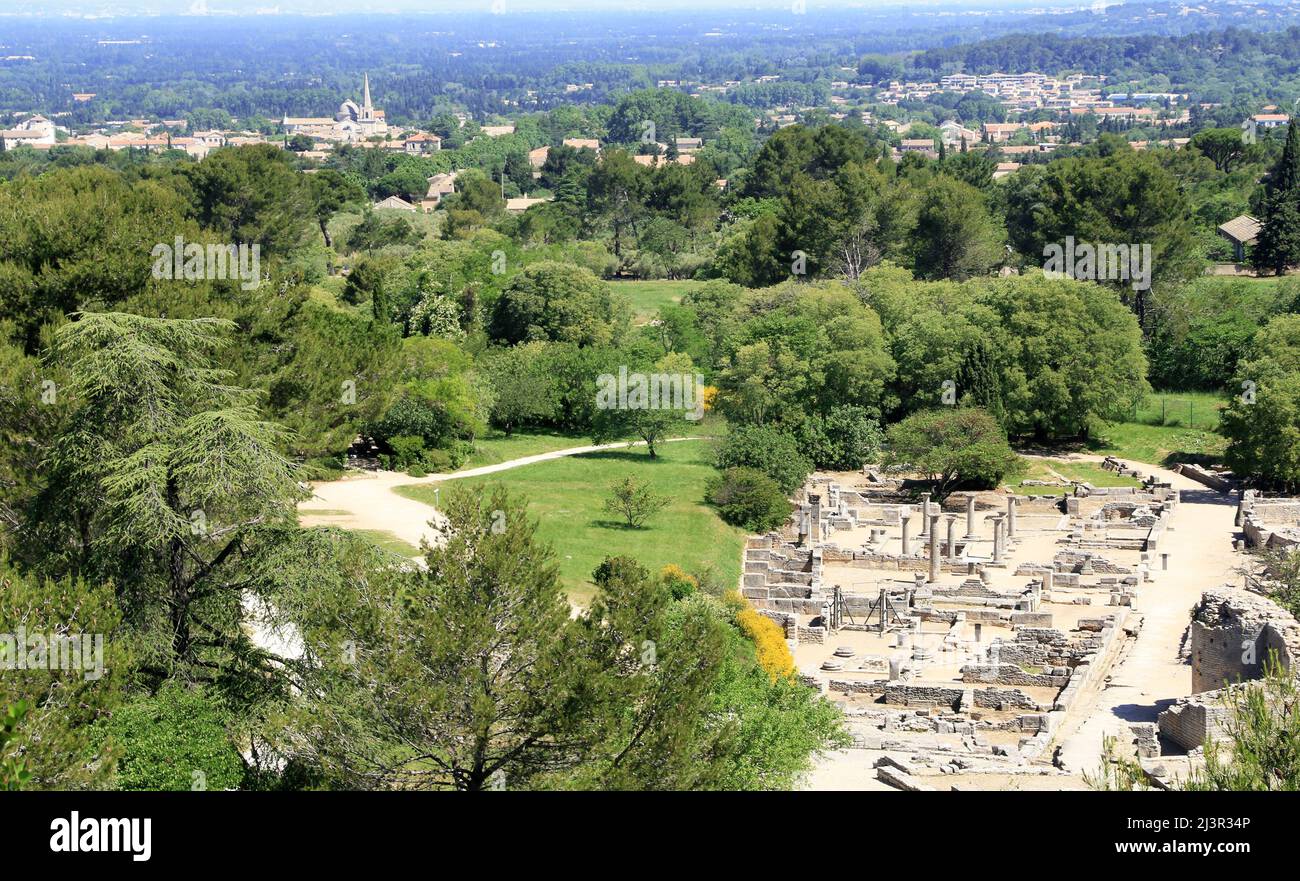 The Roman archaeological site of Glanum in Saint-Rémy de Provence Stock ...