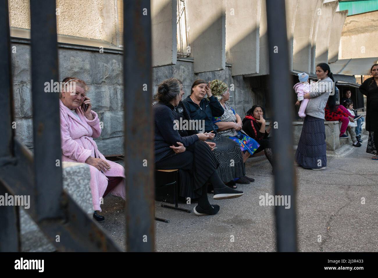 Russian gypsy ladies hi-res stock photography and images - Alamy
