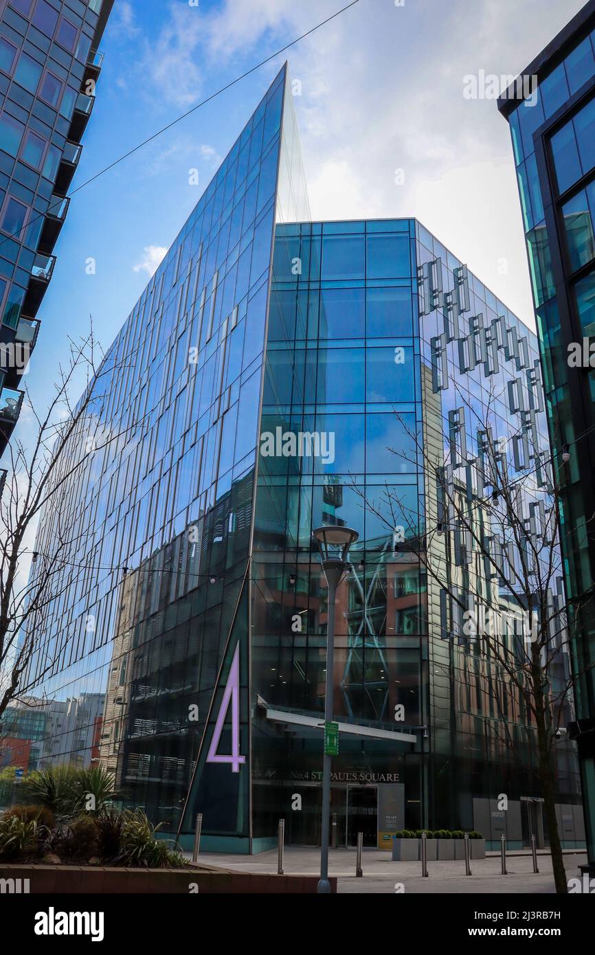 New Modern architecture, Pall Mall, Liverpool Stock Photo - Alamy