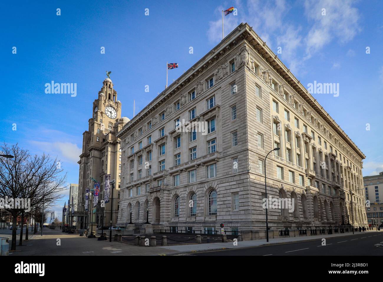 Liverpool Liver Building, Pier Head, Three Graces Stock Photo - Alamy