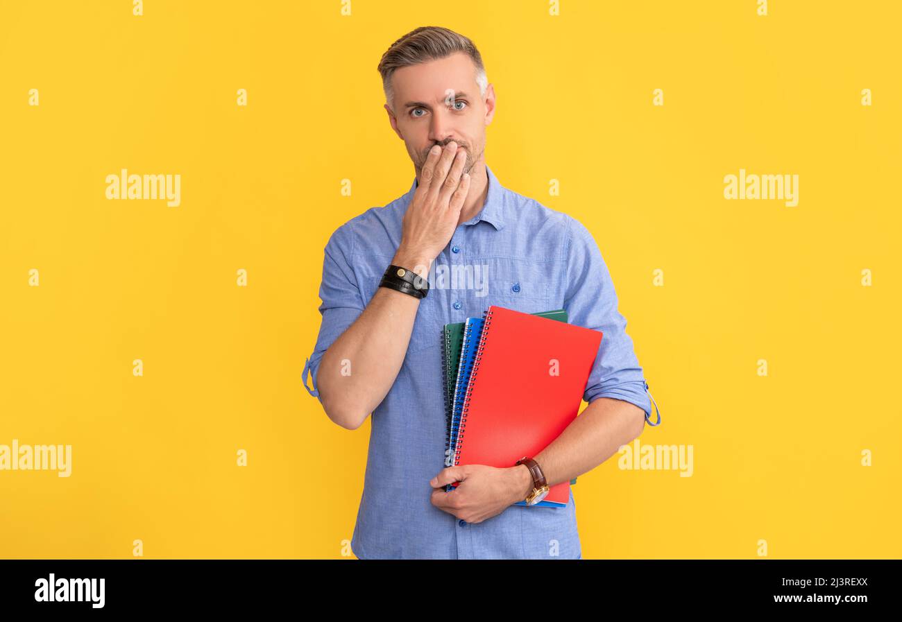 Guy documents hi-res stock photography and images - Alamy