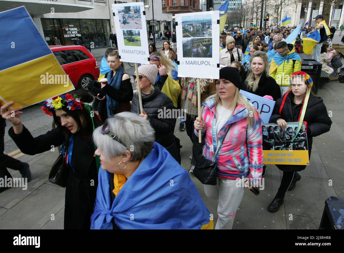 Ukrainian Women Protestors in Manchester hold placards with photo ...