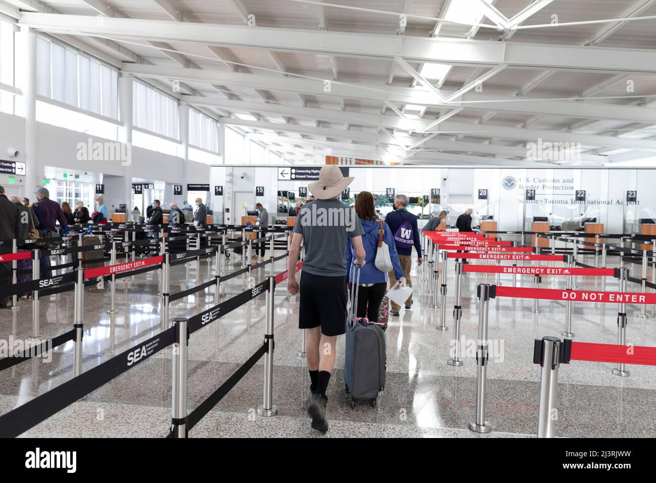 SeaTac, Washington, USA. 9th April, 2022. Volunteers cue up for ...