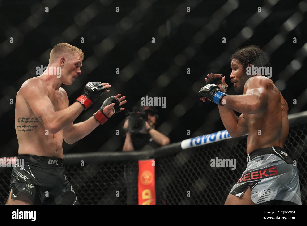 JACKSONVILLE, FL - APRIL 9: (L-R) Ian Garry battles Darian Weeks in ...