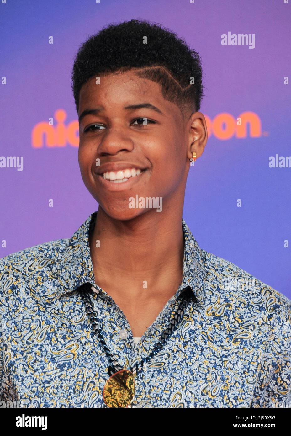 Nickelodeon kids choice awards 2022 arrivals hi-res stock photography ...