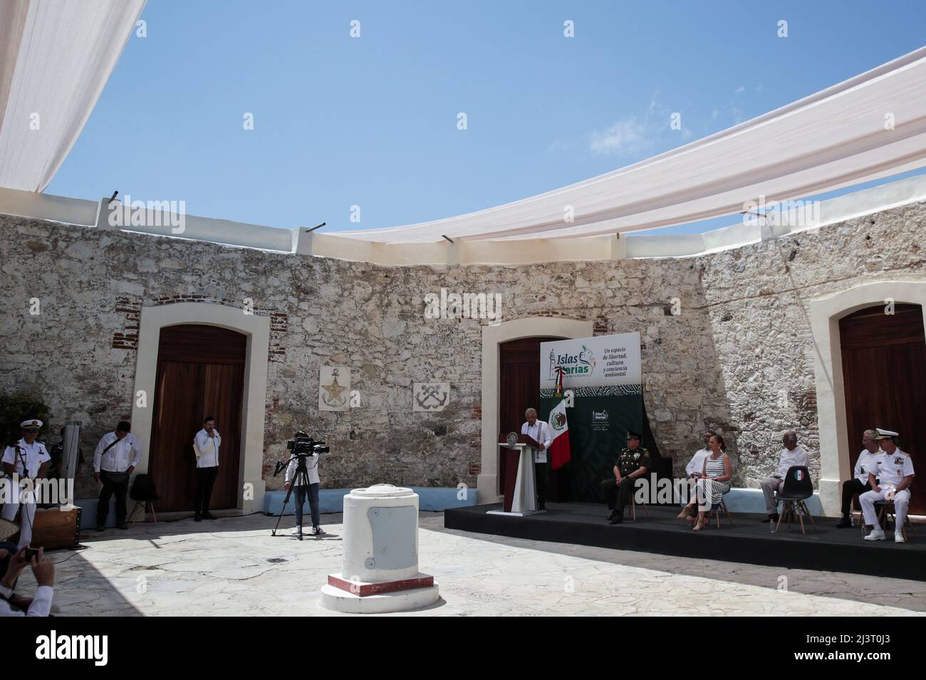 Mexico prison island hi-res stock photography and images - Alamy