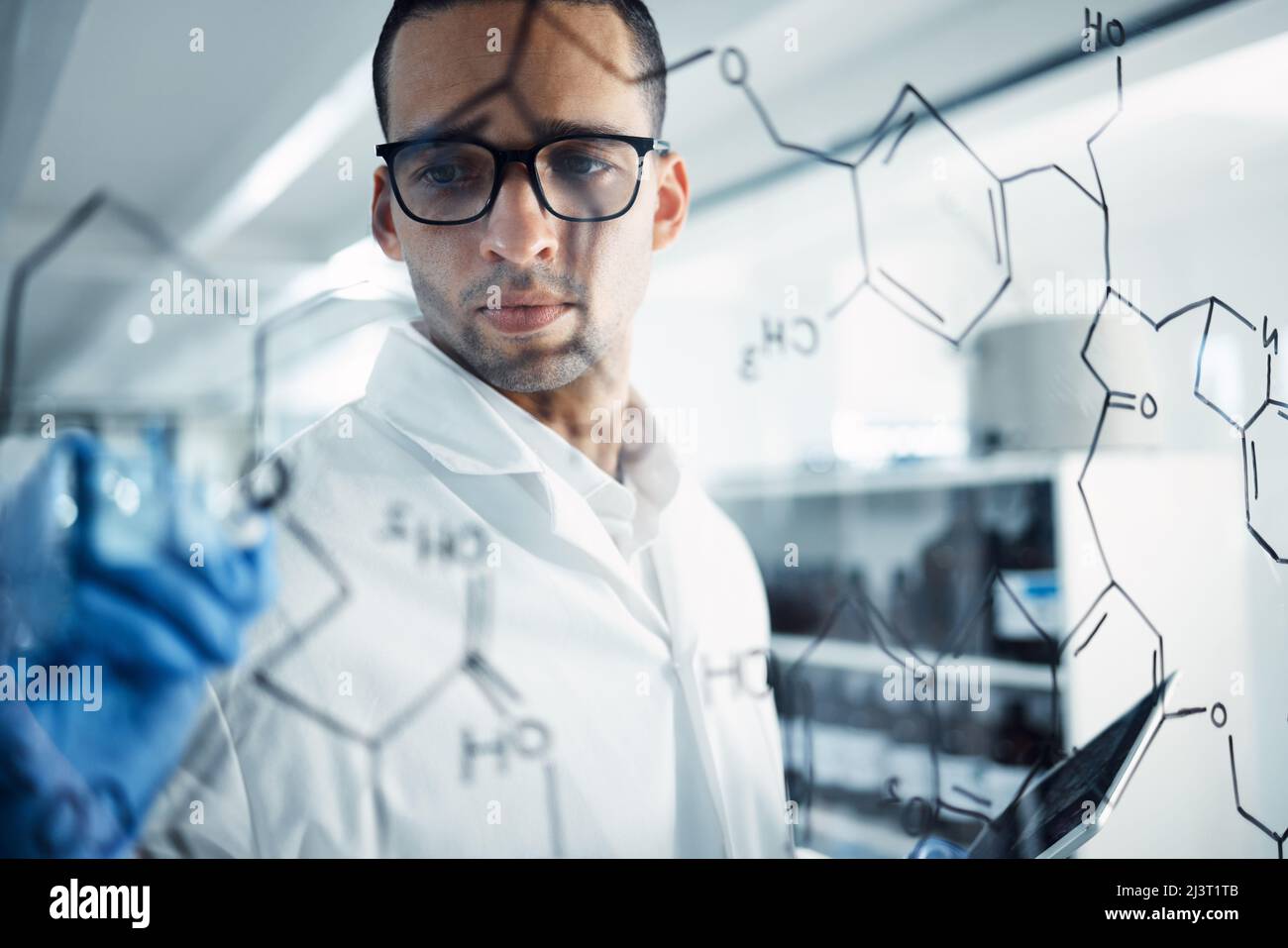 Smart shot hi-res stock photography and images - Alamy