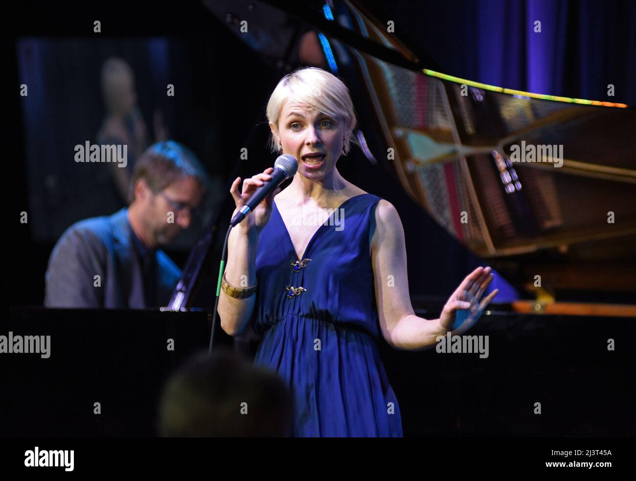 Charlotte, NC, USA. 9th Apr, 2022. Kat Edmonson on stage for An Evening ...