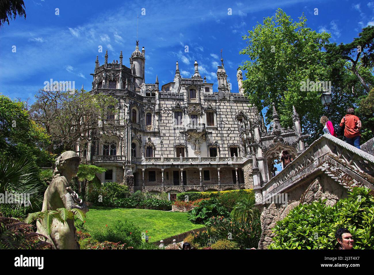 Sintra housing hi-res stock photography and images - Alamy