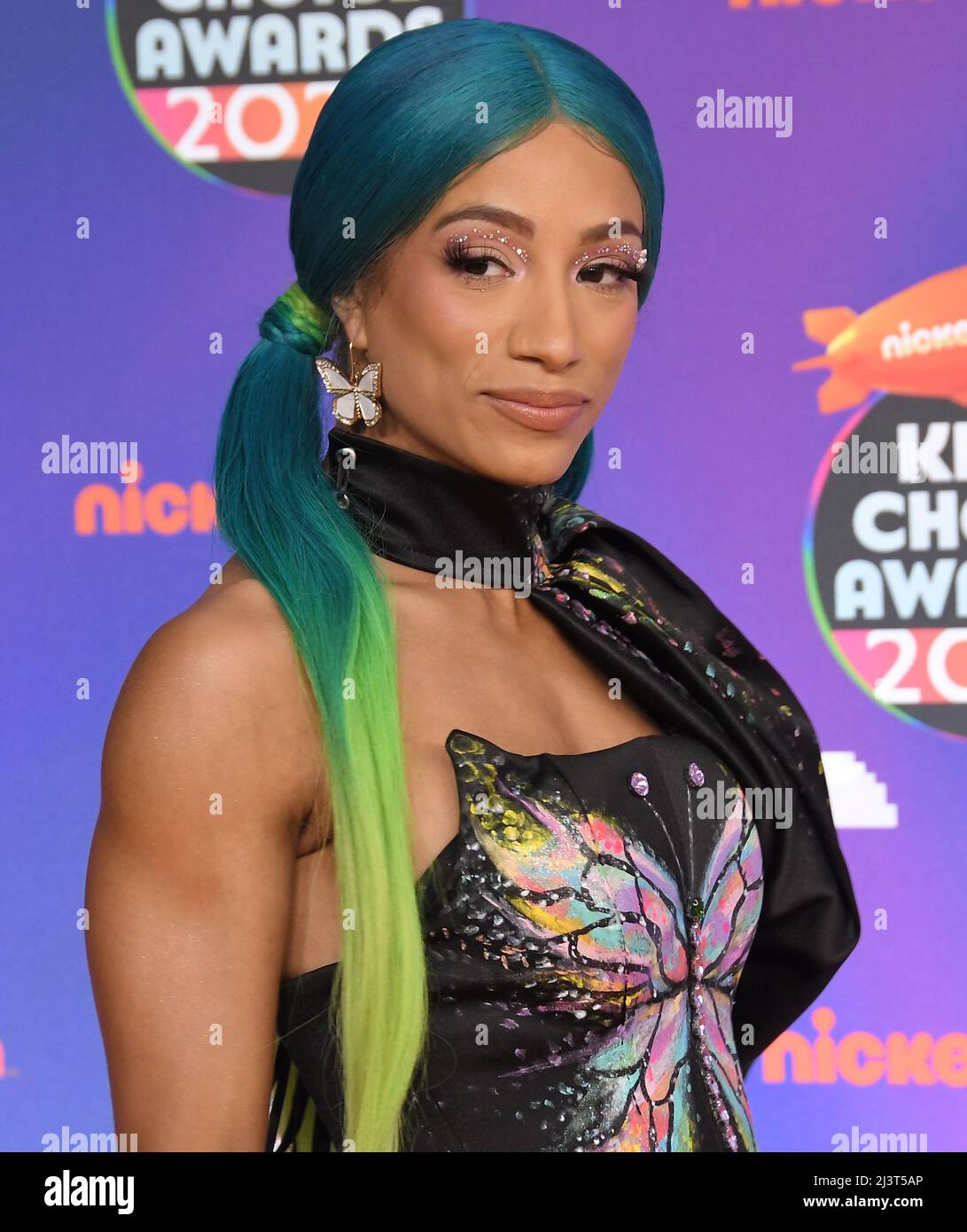 Sasha Banks arrives at the 2022 Nickelodeon Kid's Choice Awards held at ...