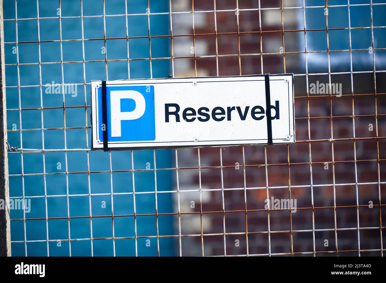 Car park entrance signage hi-res stock photography and images - Alamy