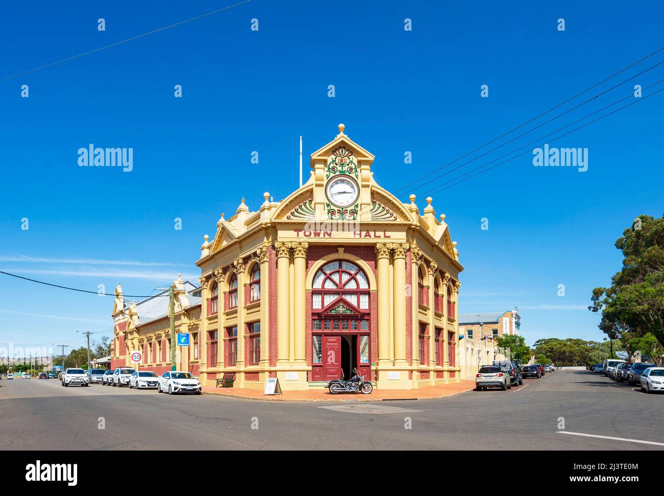 The Town Hall is an impressive Heritage building built in 1911 in York ...