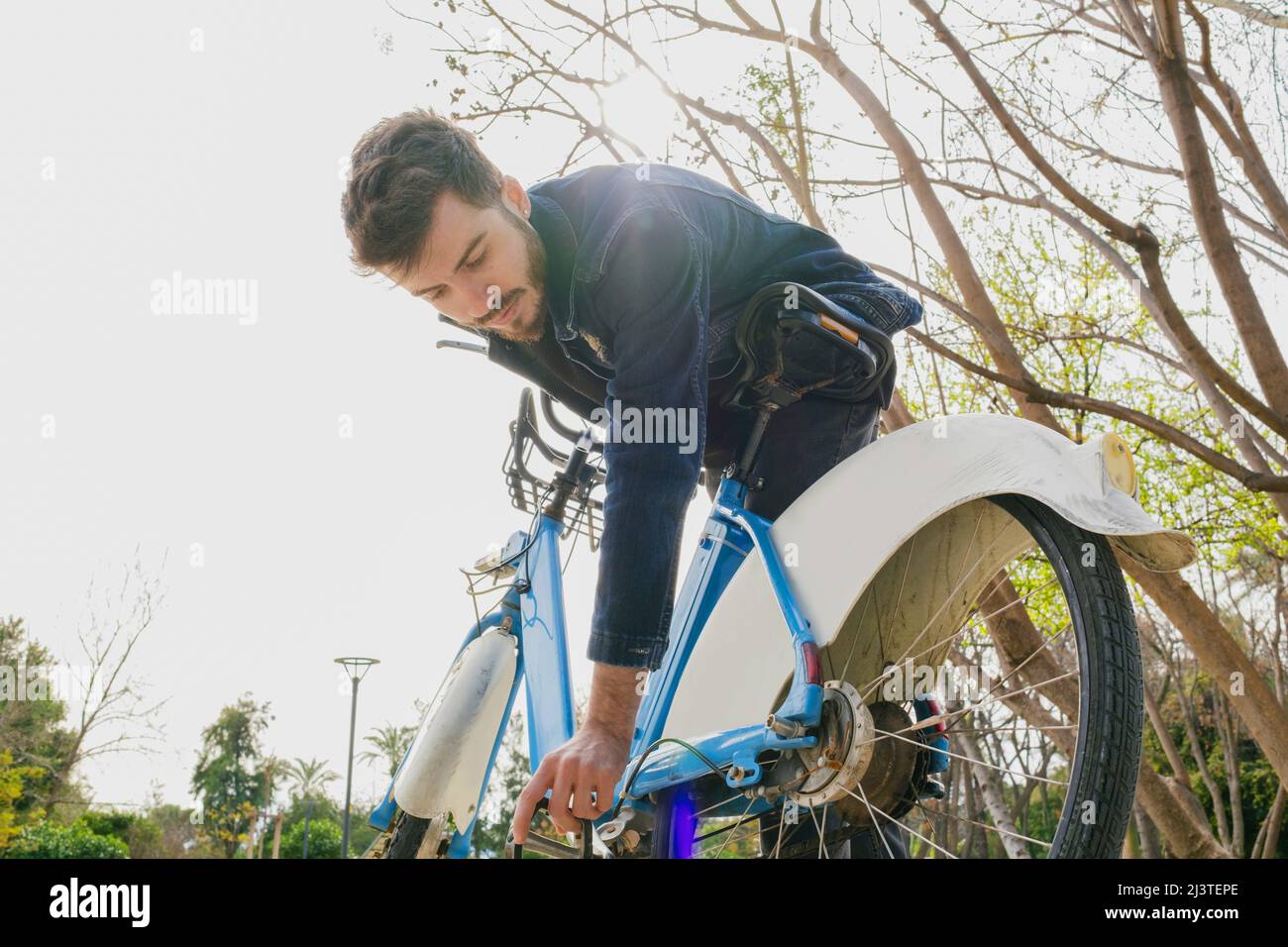 Broken bike hi-res stock photography and images - Alamy