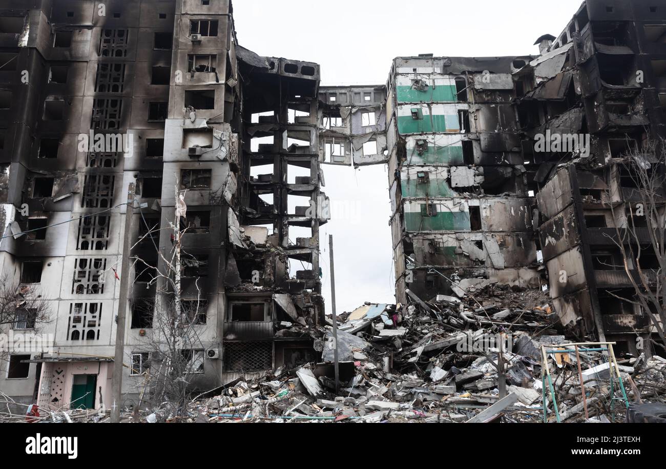 Borodyanka, Ukraine. 06th Apr, 2022. Chaos and devastation on the ...