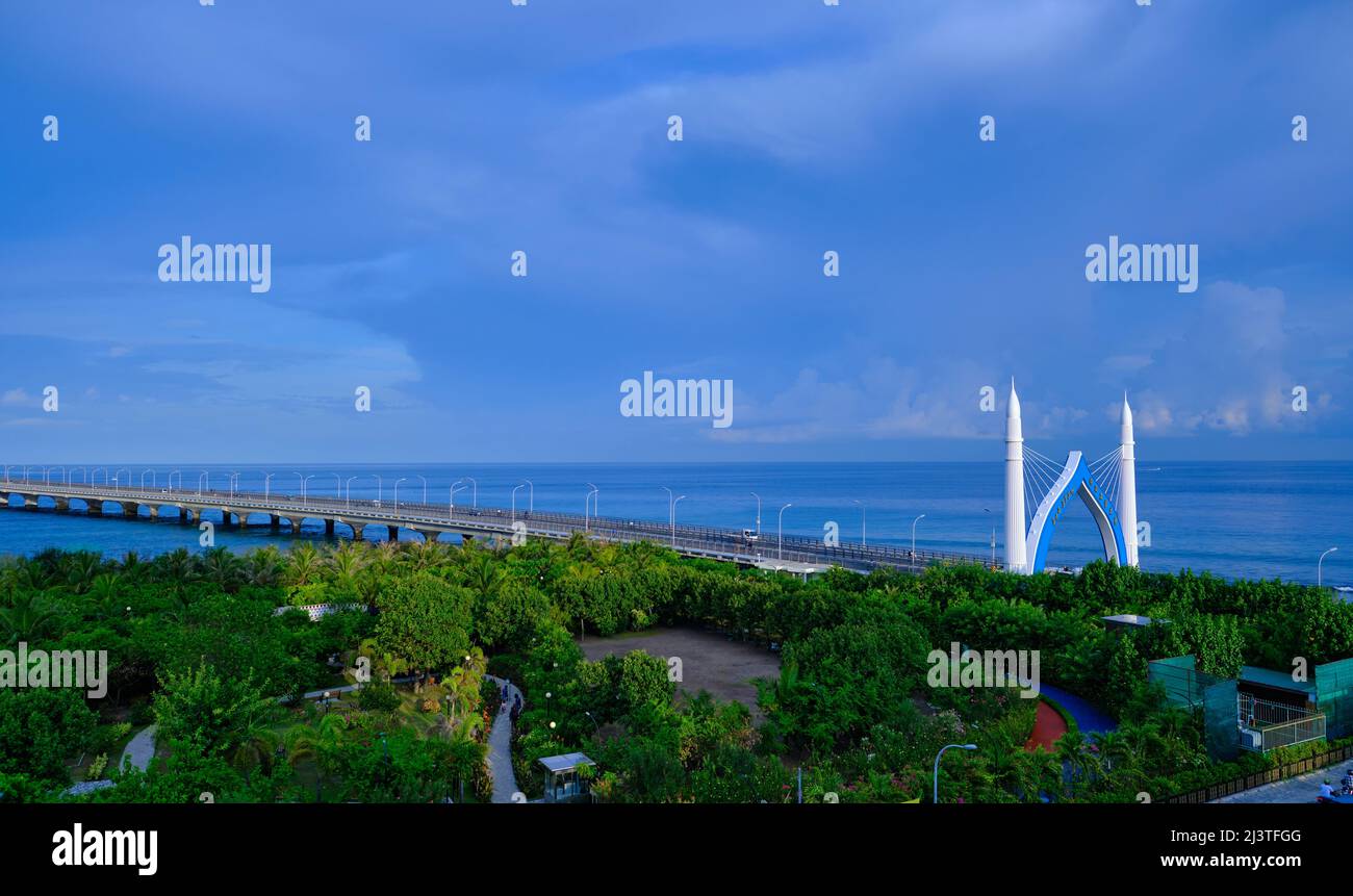 China maldives sinamale bridge hi-res stock photography and images - Alamy