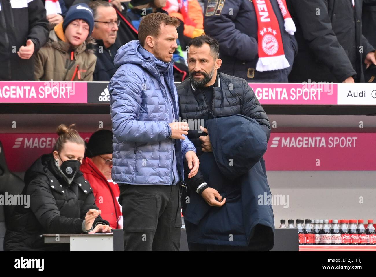 From left: coach Julian NAGELSMANN (FC Bayern Munich) with Hasan ...