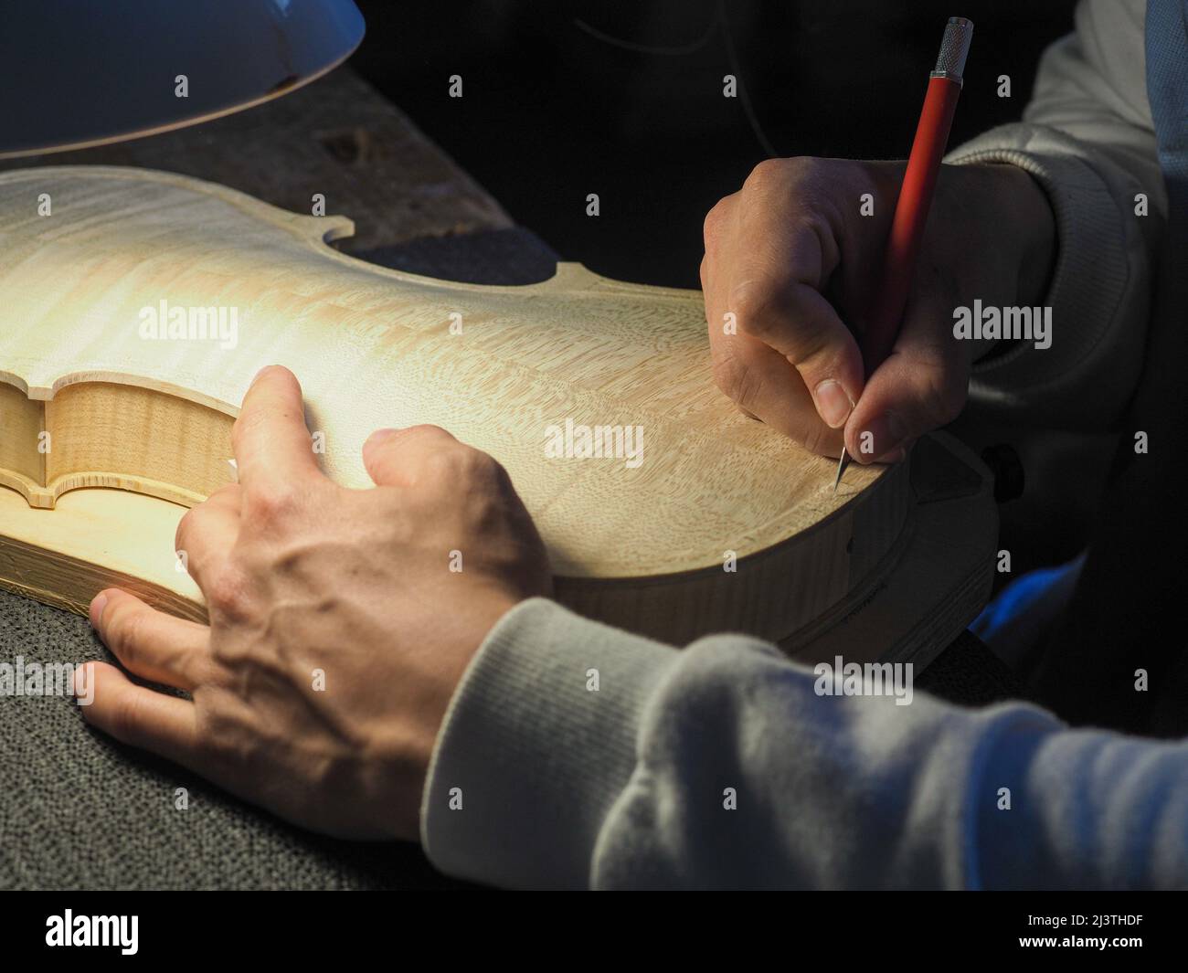 Luthier working chisel in new hi-res stock photography and images - Alamy