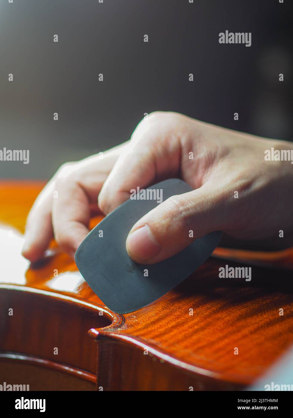 Luthier painting hi-res stock photography and images - Alamy