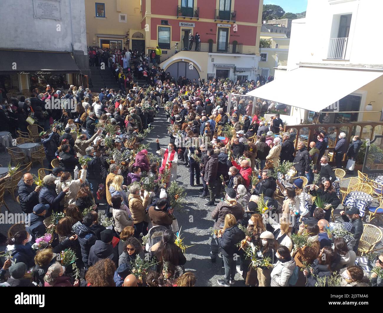 Benedizione delle palme 2022 nella Piazzetta di Capri. Palm sunday in ...