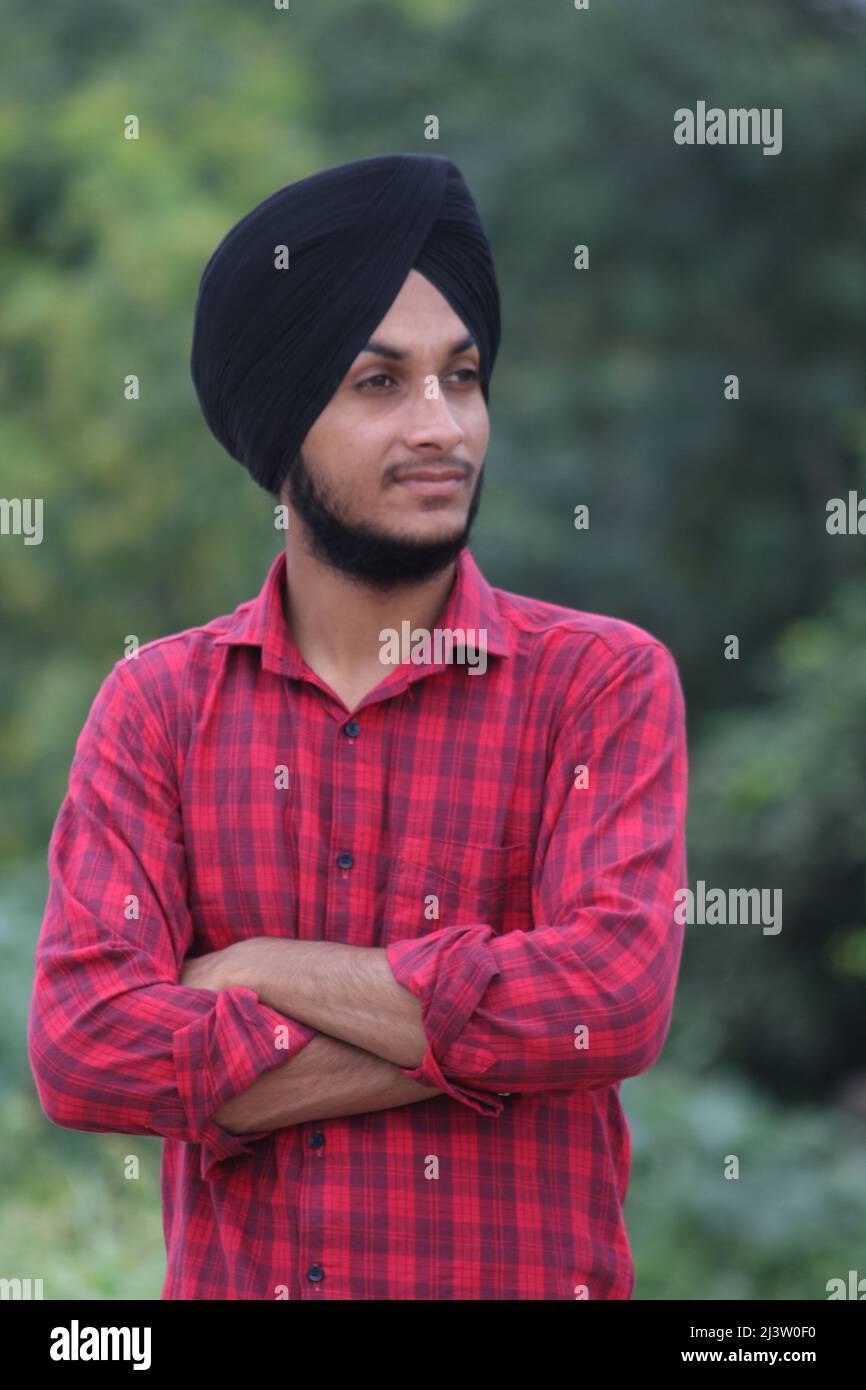 portrait of Young happy Indian sikh handsome man with smile, Mumbai ...