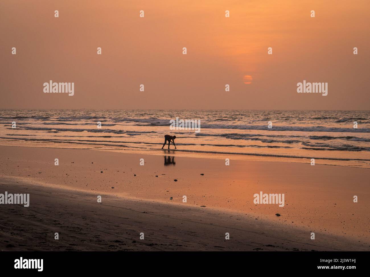 Gambia beach hi-res stock photography and images - Alamy