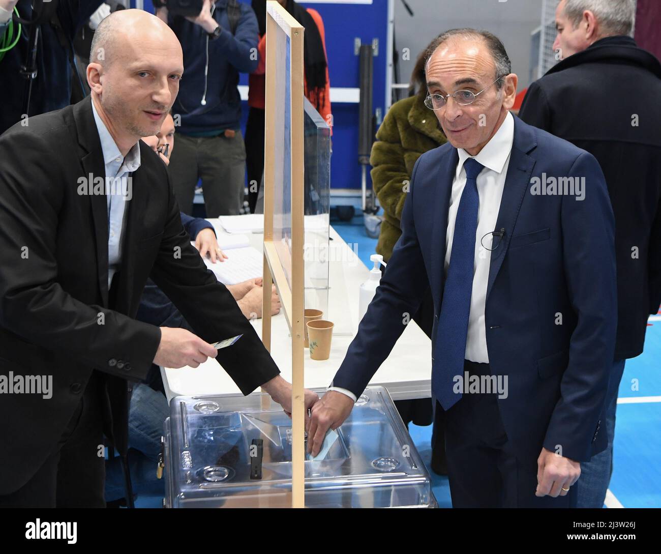 Paris, France. 10th Apr, 2022. France, PARIS, 2022-04-10. CANDIDATE ...