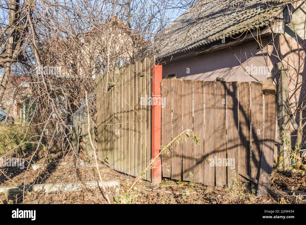 Old damaged gate hi-res stock photography and images - Alamy