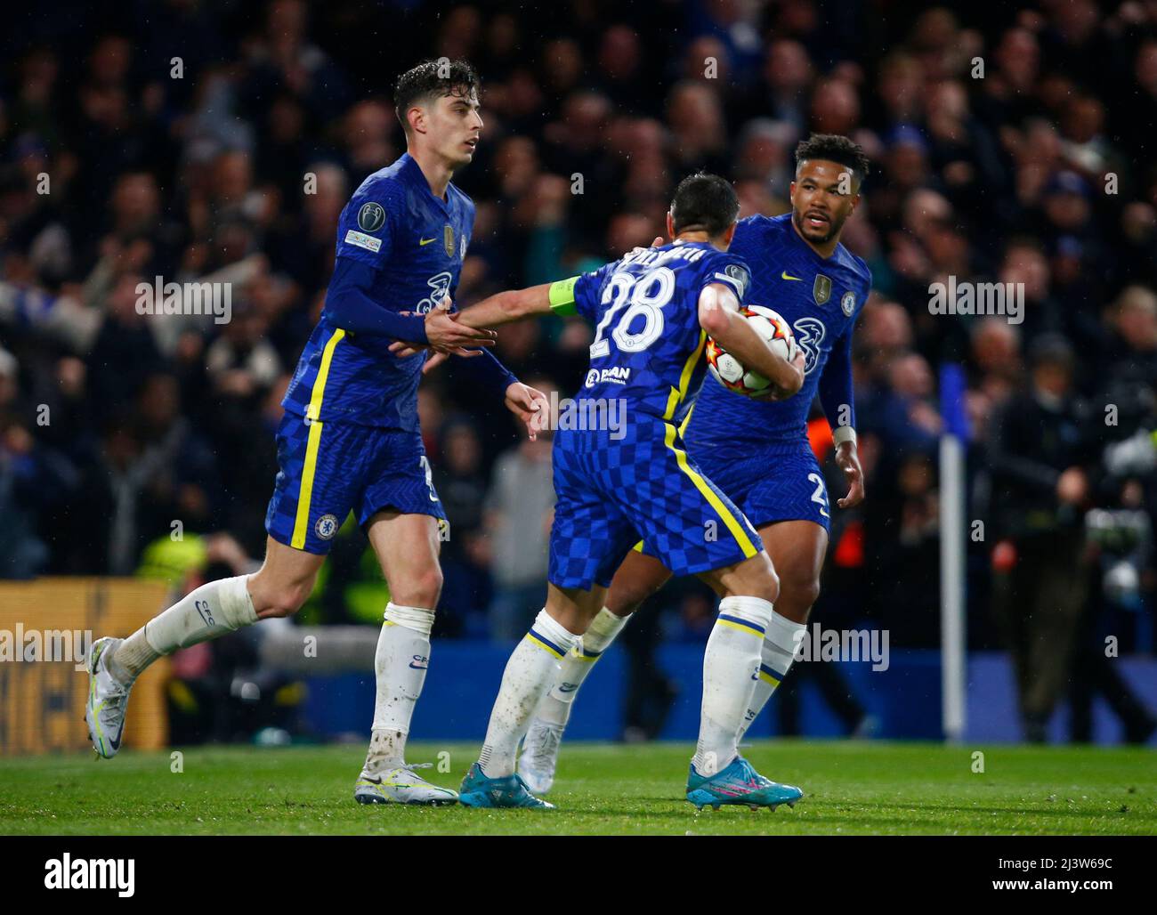 Kai havertz champions league final hi-res stock photography and images ...