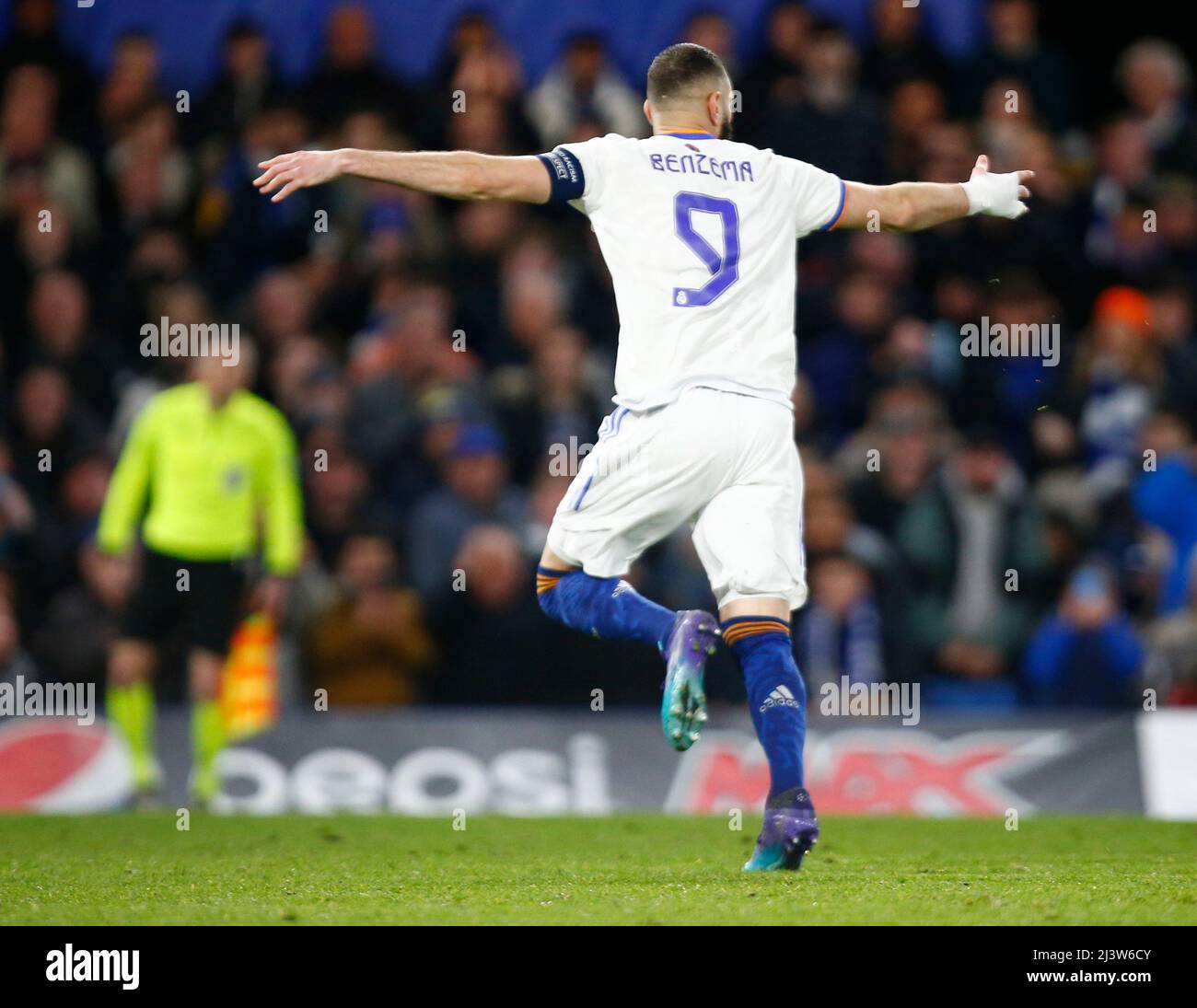 Karim benzema chelsea hi-res stock photography and images - Alamy