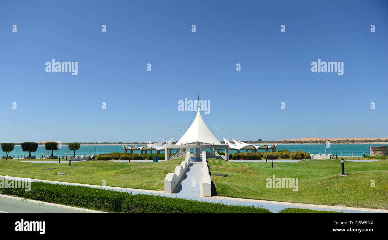 The Corniche waterfront park in Abu Dhabi, UAE Stock Photo - Alamy