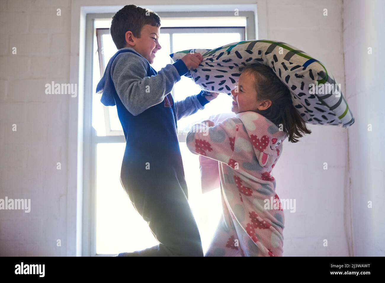 Kids fighting home hi-res stock photography and images - Alamy