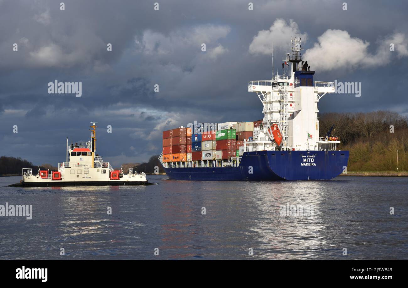 Ship And Ferry In The Kiel Canal Stock Photo - Alamy